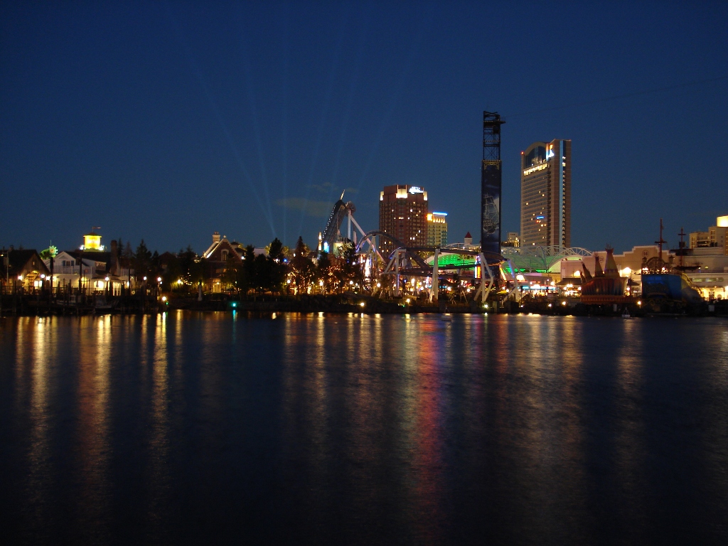 「USJの夜」の夜景壁紙・写真｜YUKUTO